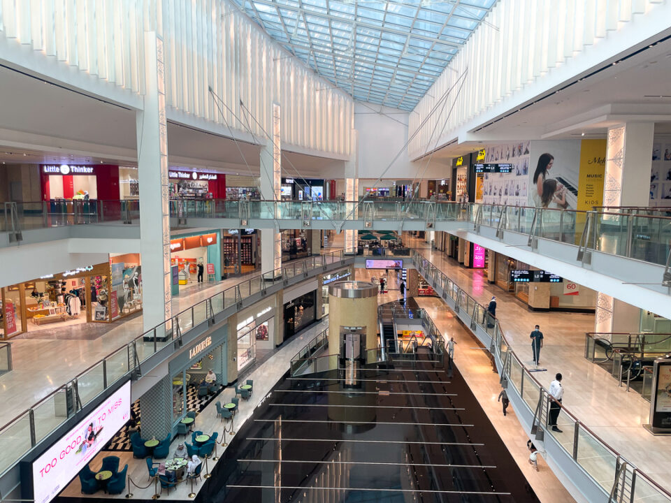Best Malls In Abu Dhabi 2025 – Shopping & Entertainment