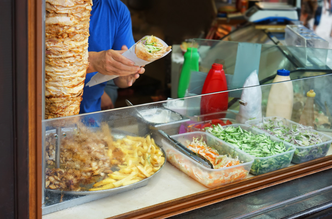 8 Best Shawarma In Abu Dhabi 2025 – Must-Try Spots!